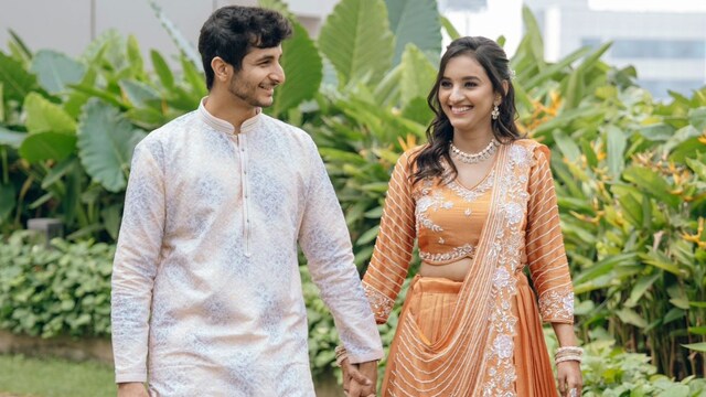 Viswanathan Anand Sends Big Love To Newlyweds Vidit Gujrathi And Nidhi Kataria | Sports News ...