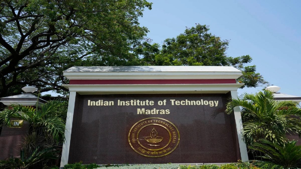 Top 5 Online Courses Offered By IITs For Free | Education and Career ...