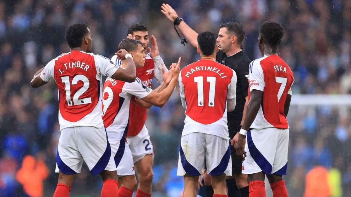 Arsenal's Mikel Arteta 'Fuming' After 'Unfair' Red Card For Defender ...