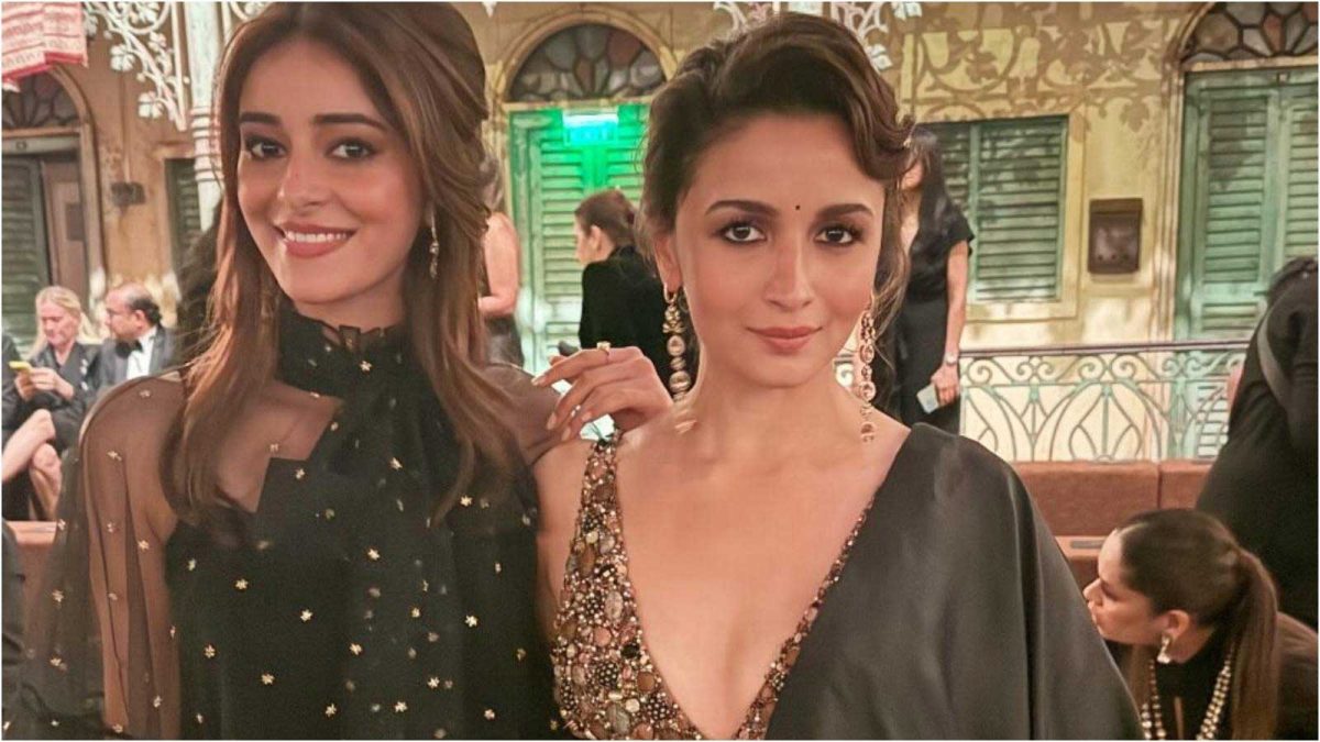 Ananya Panday Meets 'Forever Fav Girl' Alia Bhatt At Sabyasachi's 25th ...