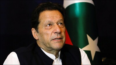Imran Khan Mocks PCB Chairman, Urges Mohsin Naqvi & Army Chief To Bat ...