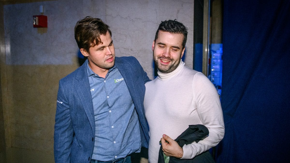 Magnus Carlsen And Ian Nepomniachtchi Share World Blitz Chess ...