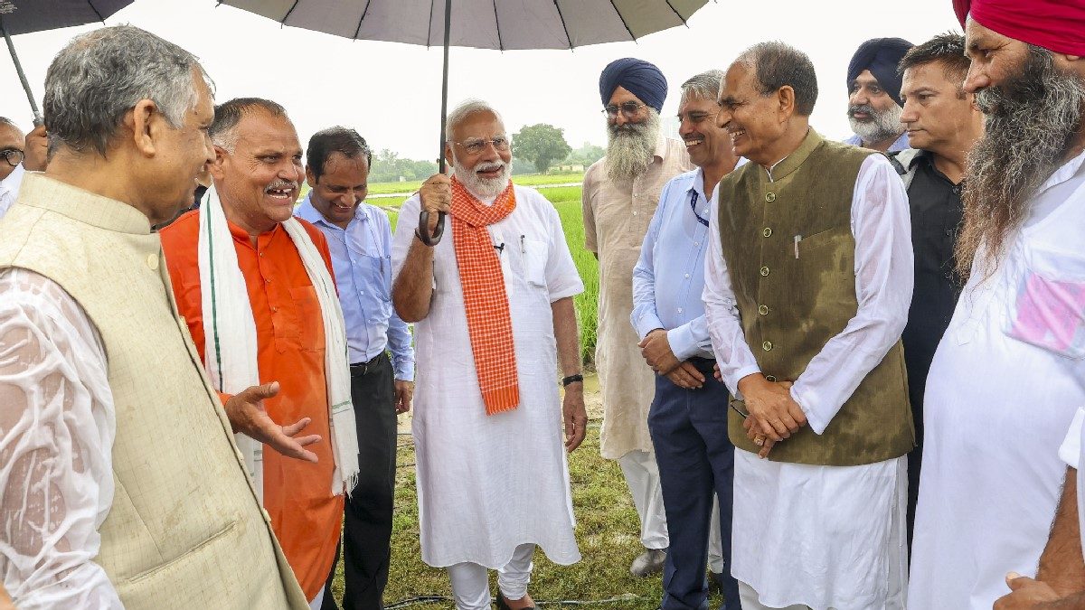 Modi Govt Extends Crop Insurance Schemes, Adds Rs 824 Crore Tech Fund ...