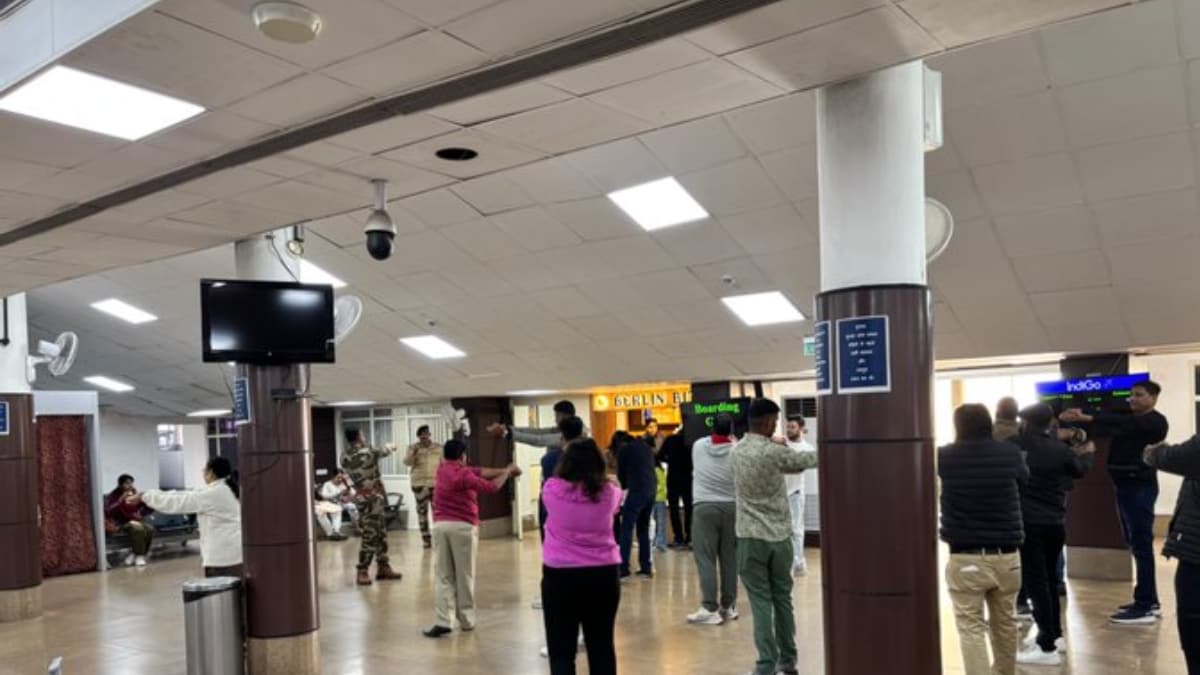 Stretch Before You Fly: CISF's Unique Initiative For Healthy Air Travel ...