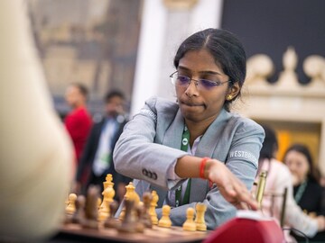 R Vaishali Wins Women's World Blitz Chess Bronze As India Sign Off On A ...