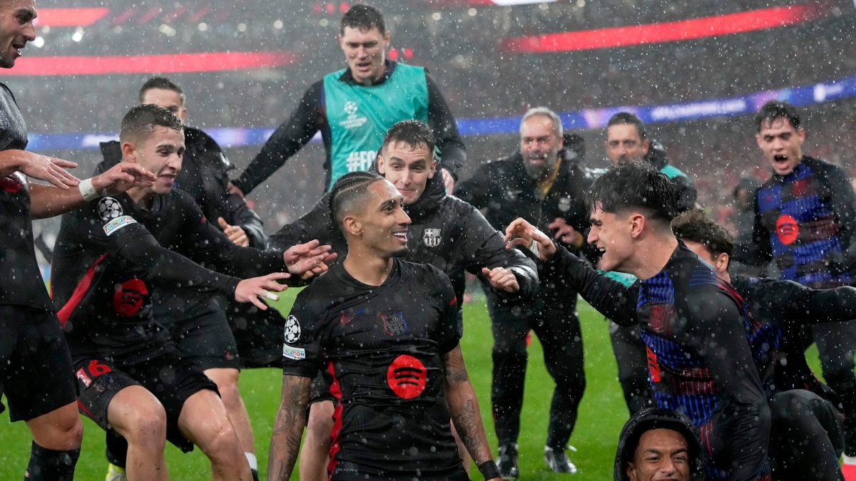 Benfica Vs Barcelona: Raphina Injury Time Winner Fires Barca To ...