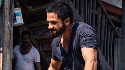 Shahid Kapoor Shares Another Intense Photo Ahead Of His Next Film Deva ...