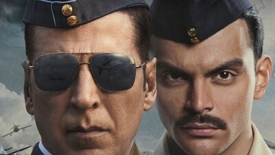 Sky Force New Poster Featuring Akshay Kumar, Veer Pahariya Out, Fans ...