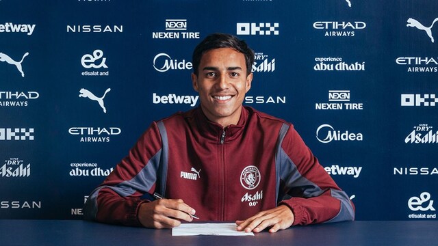 Transfer News: Manchester City Sign Palmeiras Defender Vitor Reis ...