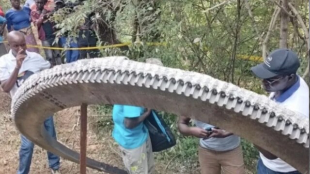 Mysterious 500-Kg ‘Red And Hot Space Object’ Falls From Sky In Kenya Village | World News - News18