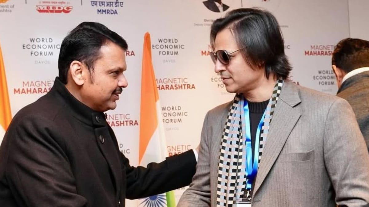 Vivek Oberoi Meets Devendra Fadnavis, Shares A Glimpse Of His 'Inspiring Day' | Watch | Movies ...