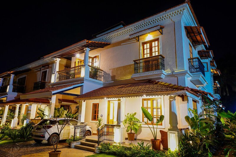 5 Beautiful Luxury Staycations For A Last-Minute Valentine's Weekend ...