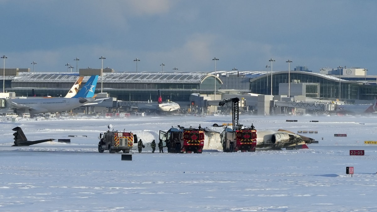 'We Were Hanging Like Bats When The Plane Flipped': Delta Passenger ...