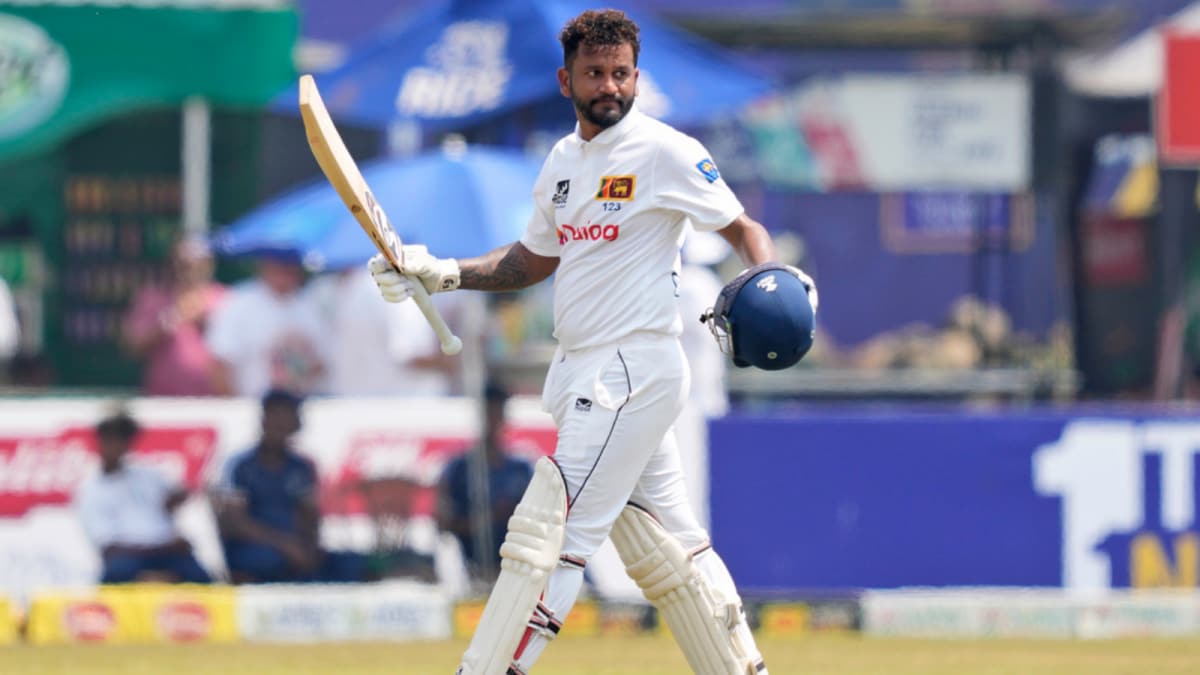 Watch: A Hug From Teammate, Applause From Aussies As Dimuth Karunaratne ...