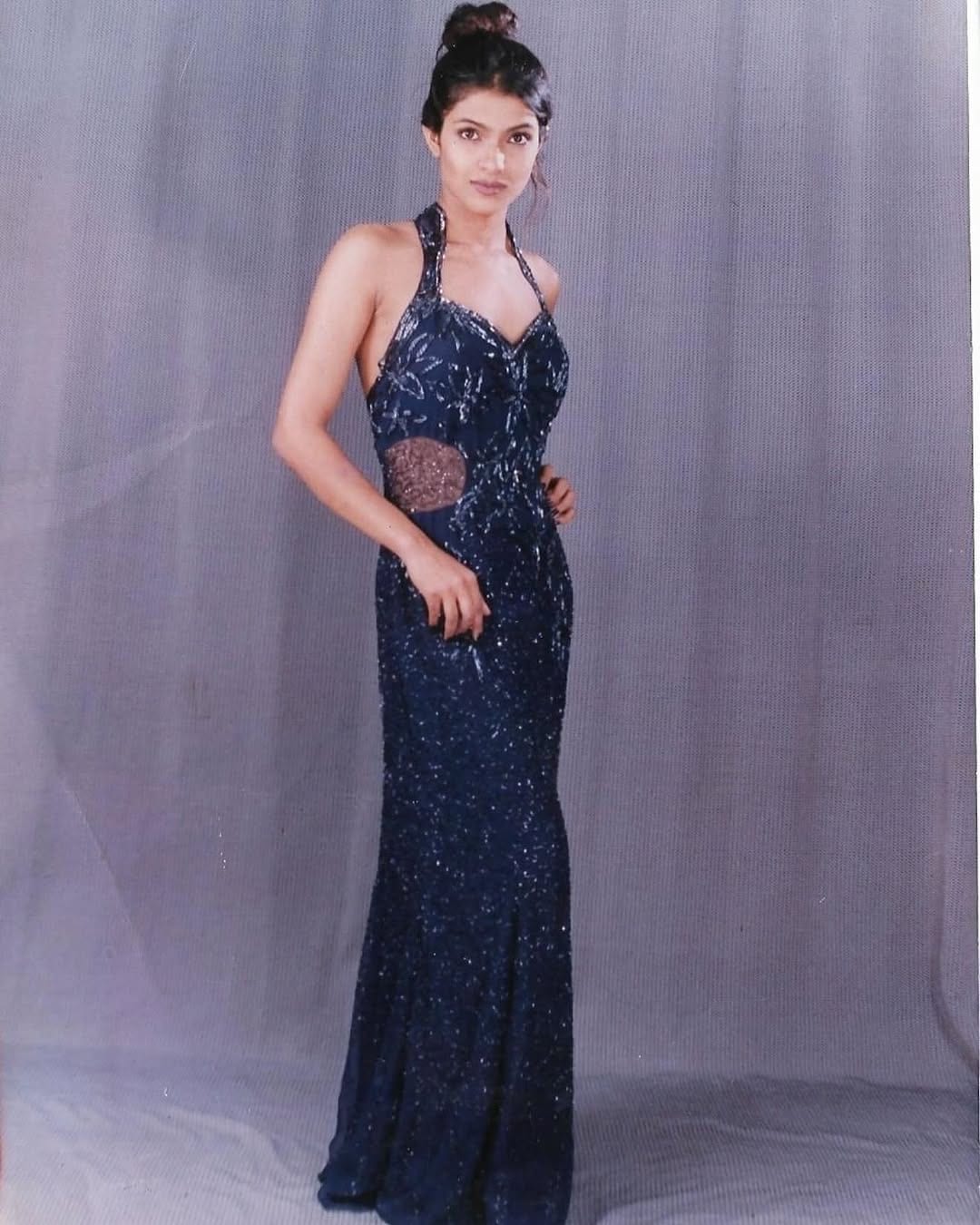 Priyanka Chopra's Childhood And Early Modelling Days Photos Breaks Internet