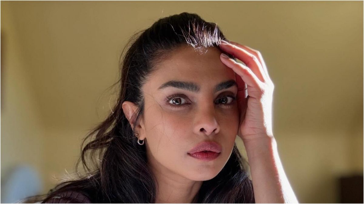 Priyanka Chopra's Mom Defended Her When 'Scary' Dostana Director Was ...