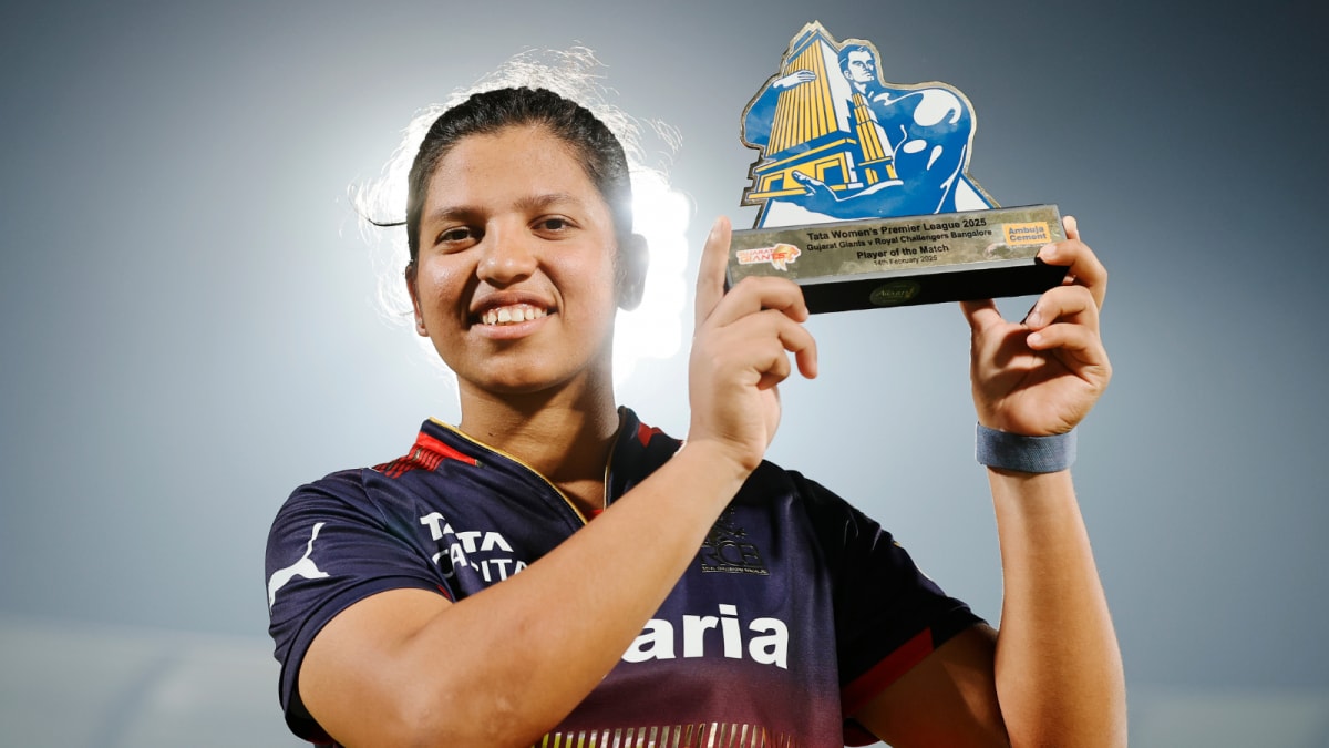 GG Vs RCB WPL 2025 In Photos: Richa Ghosh, Elysse Perry Lead RCB's ...