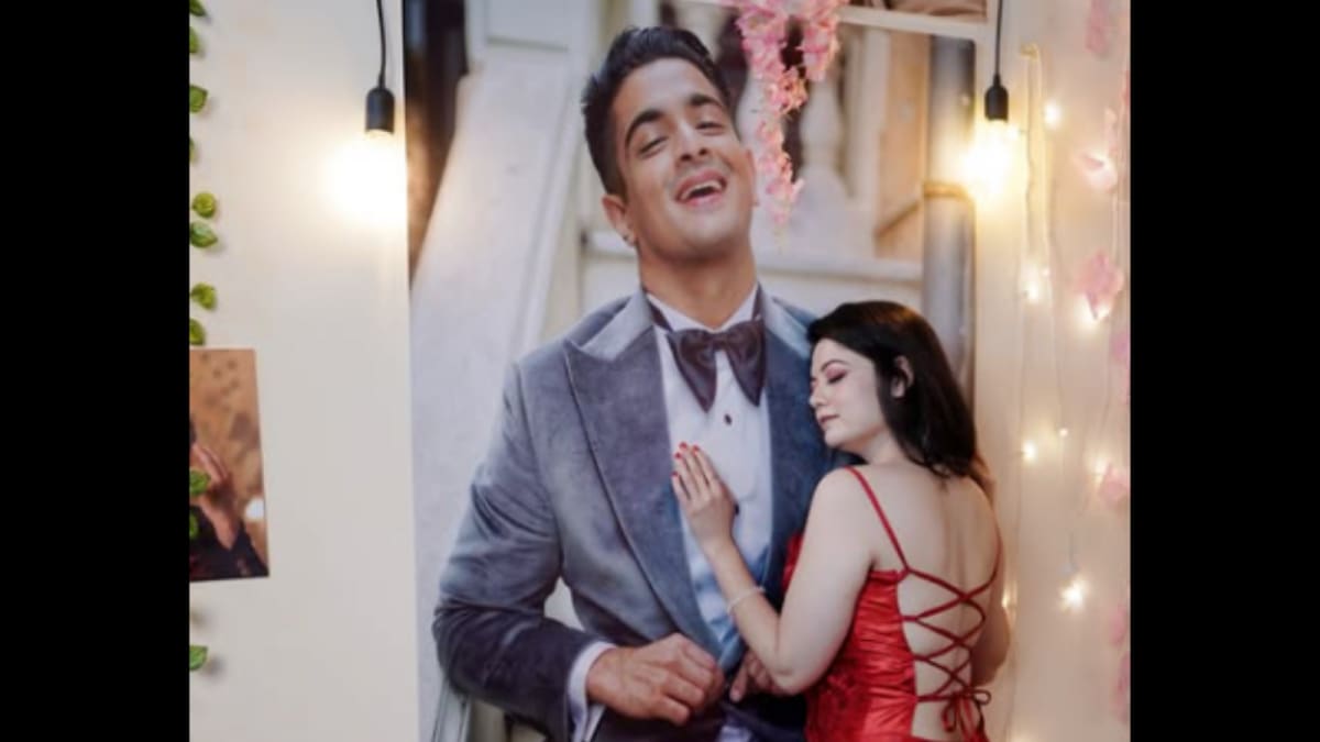 Meet Rohini Arju, Ranveer Allahbadia’s No. 1 Fan | Viral News - News18