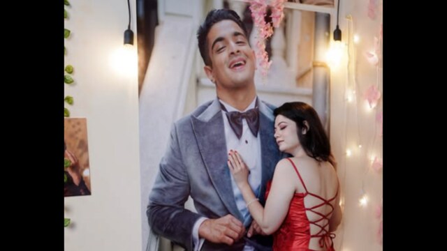 Meet Rohini Arju, Ranveer Allahbadia’s No. 1 Fan | Viral News - News18