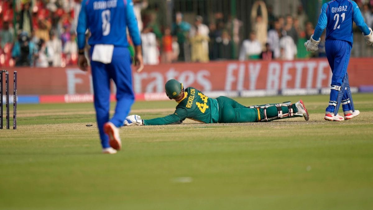 Bizarre! Ryan Rickelton's Century Knock Ends In Heartbreaking Fashion ...