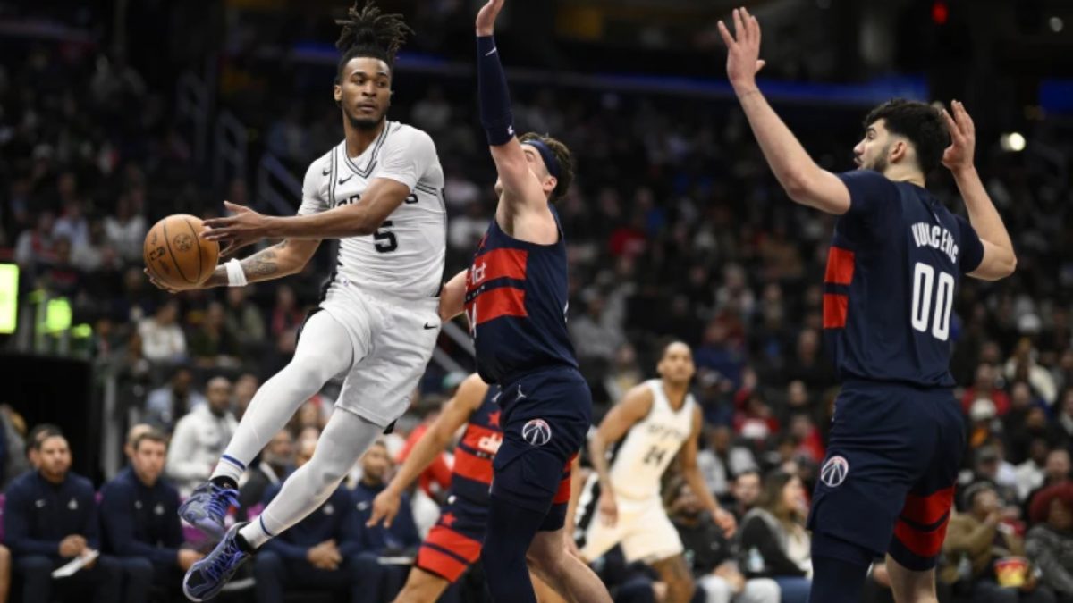 Spurs' Stephon Castle Leads Comeback Win For Rising Stars Team To ...