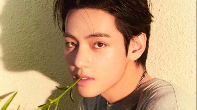 BTS Star V’s Bedtime Secrets Revealed: What He Eats, Wears And Listens ...