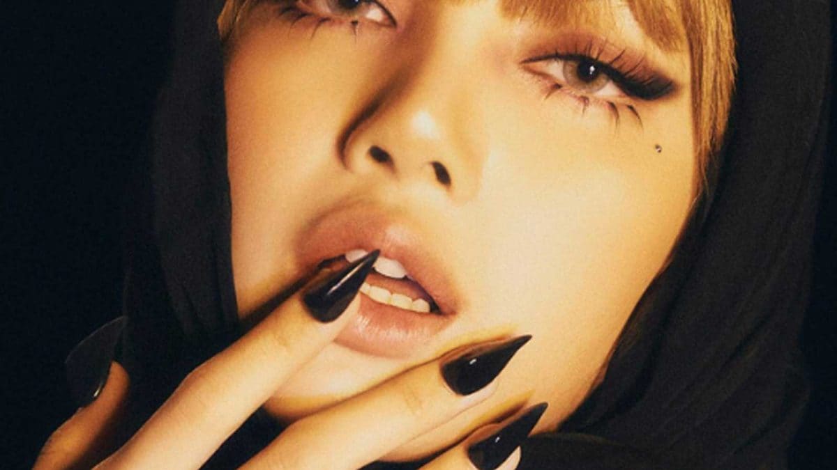 How Fans Are Reacting To BLACKPINK Star Lisa’s New Alter Ego Vixi | Movies News - News18