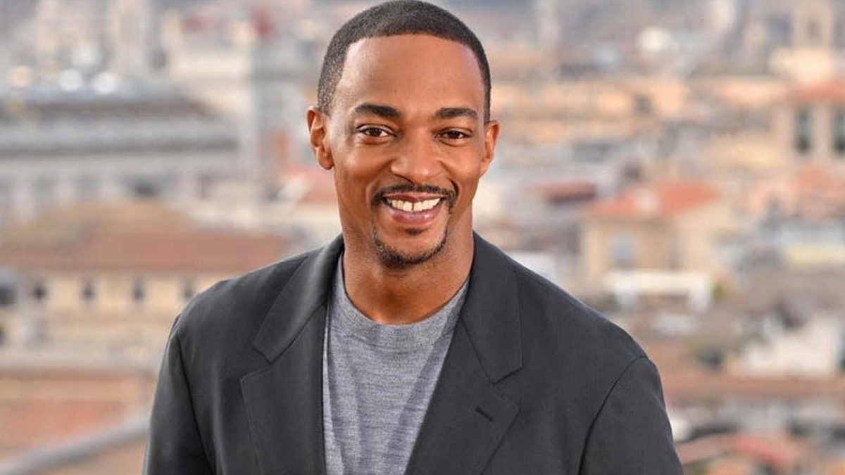 Anthony Mackie Recalls How Jeremy Renner Kept 'High Spirits' After Snow ...