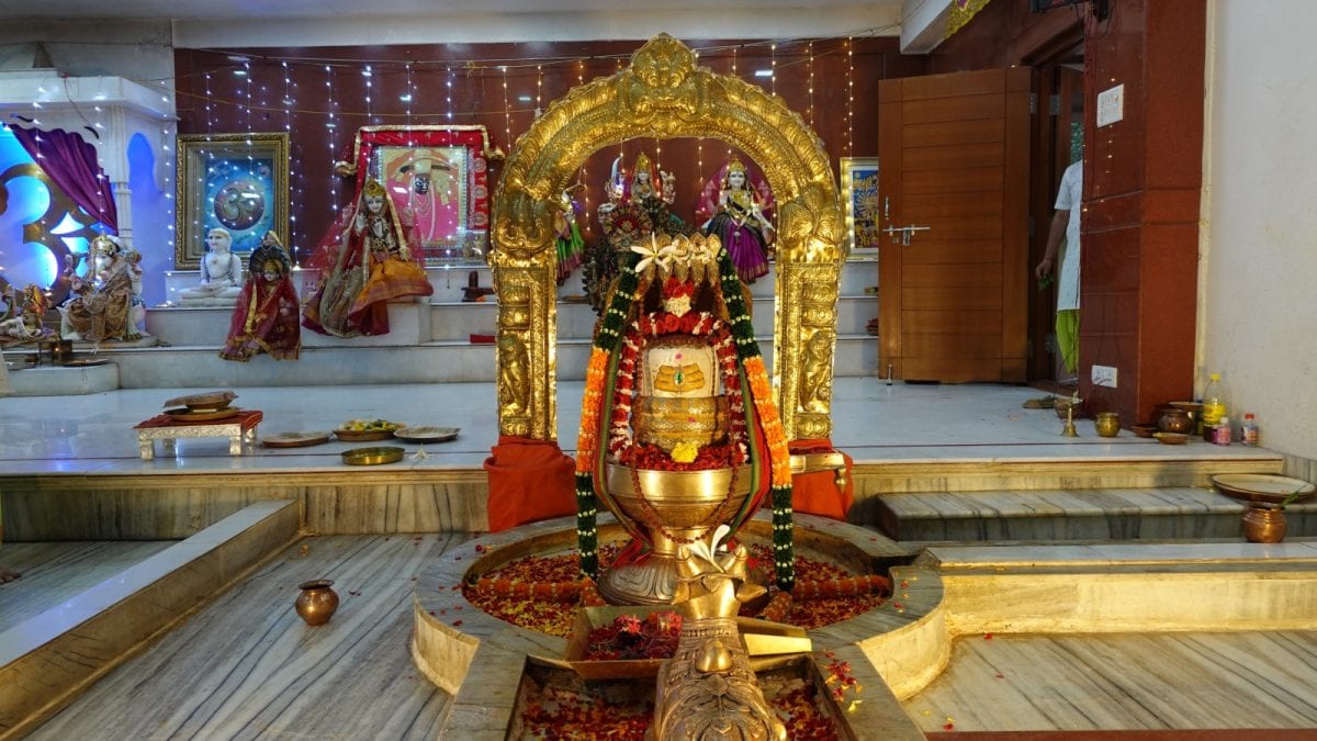 Mahashivratri 2025 Traditional Outfit Ideas: How To Celebrate Maha ...