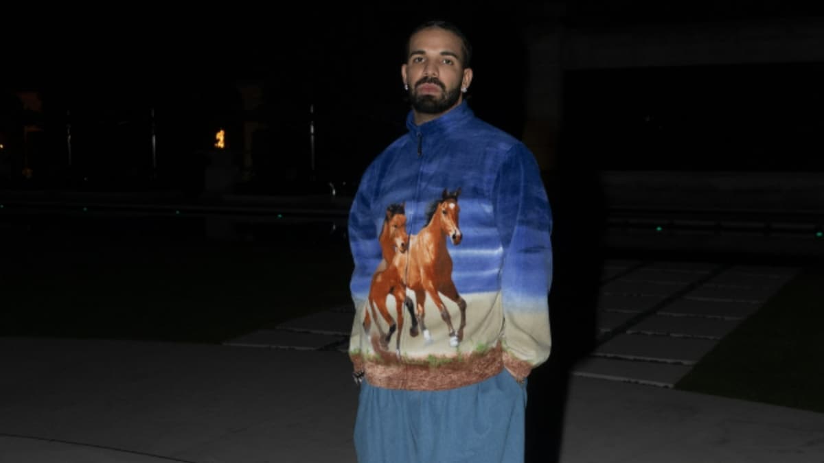 Drake Surprises Melbourne Fans With $45,000 Cash Gifts Amid Kendrick ...