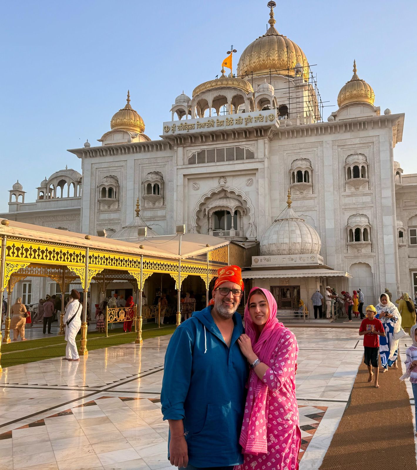Sara Ali Khan's Chance Meet With Atrangi Re Director Aanand L Rai At ...