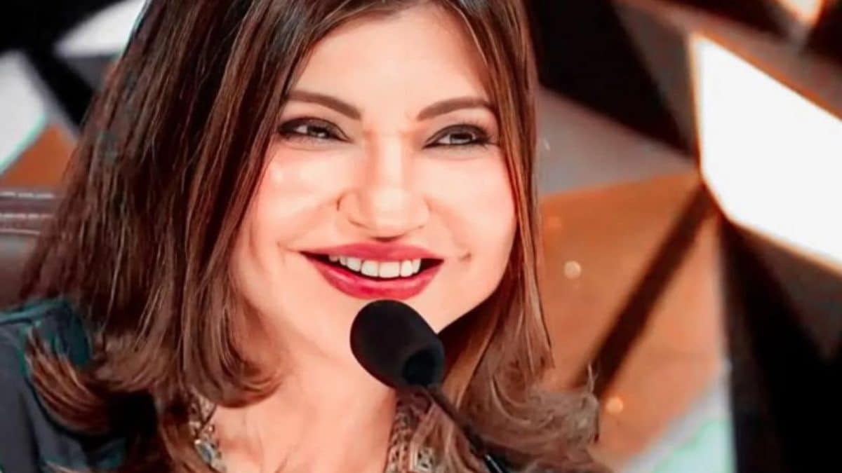 Alka Yagnik Birthday: Why Is She In The Guinness World Records? Her Top ...