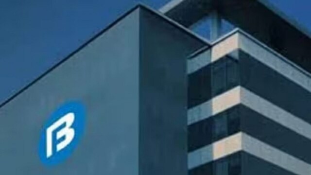 Bajaj Finance, Bajaj Finserv Shares Tank 6% Following Q4 Earnings; Should You Buy? | Markets ...