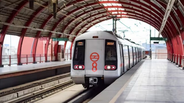 Delhi: DMRC To Roll Out India’s First 3-Coach Metro On Lajpat Nagar ...