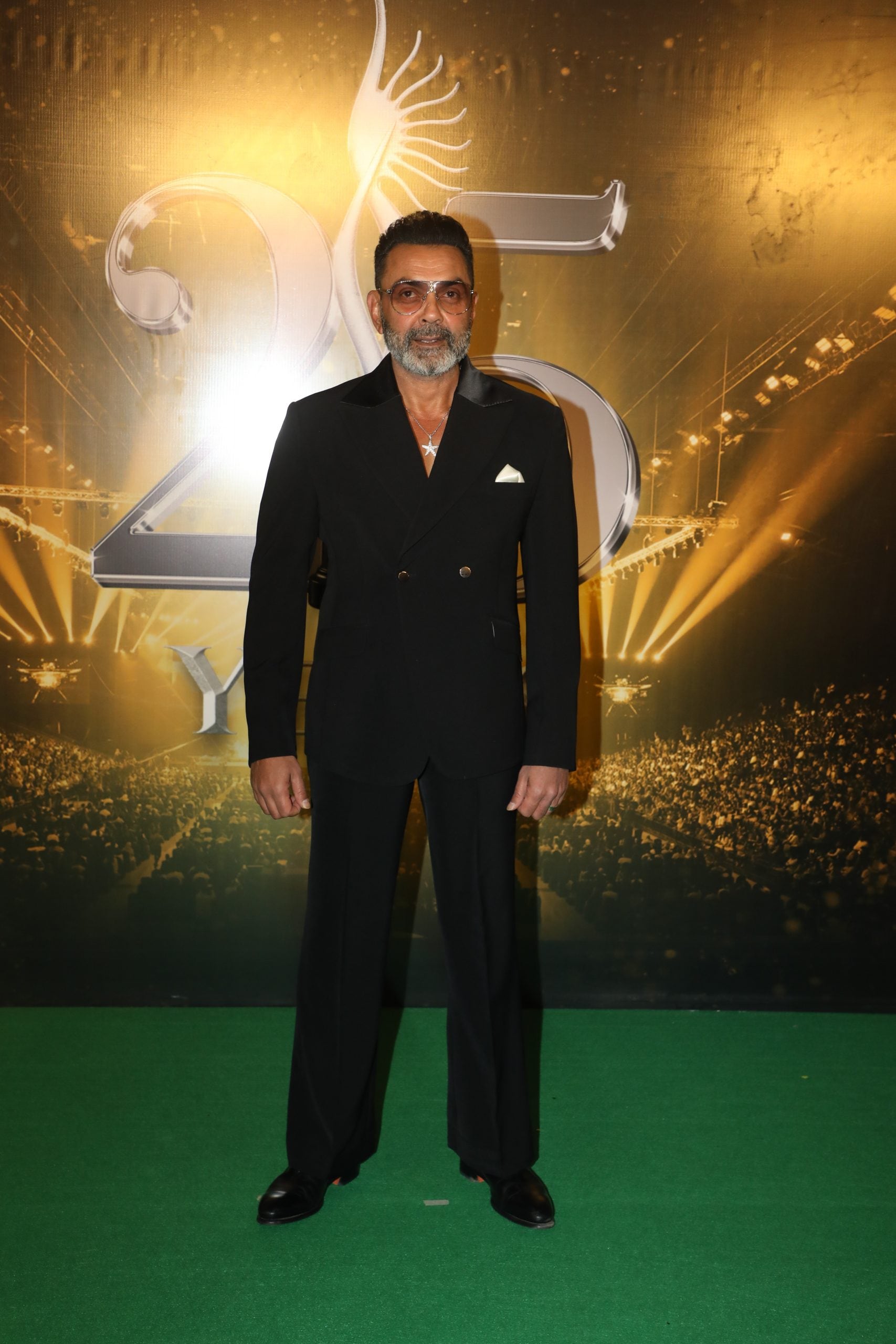 IIFA 2025: Shah Rukh Khan, Madhuri Dixit, Kareena Kapoor Khan, Katrina ...