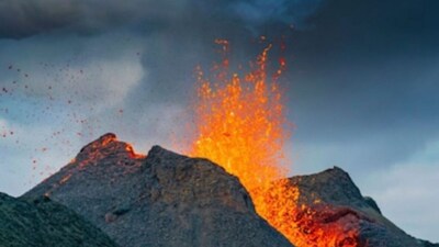 Bali Flights Cancelled, Thousands Evacuated After Volcano Eruption In ...