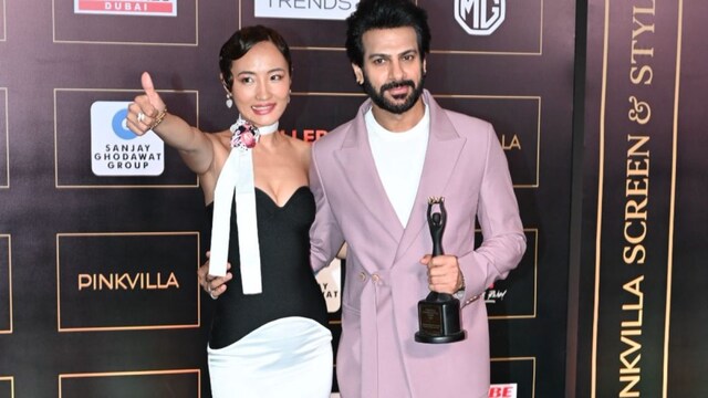 Karan Veer Mehra Makes Cheesy Comment While Posing With Chum Darang ...