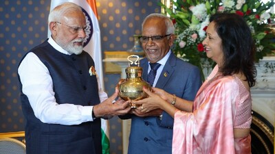 Sangam Water, Makhana & Ganesh Idol: PM Modi's Gifts For Mauritius ...