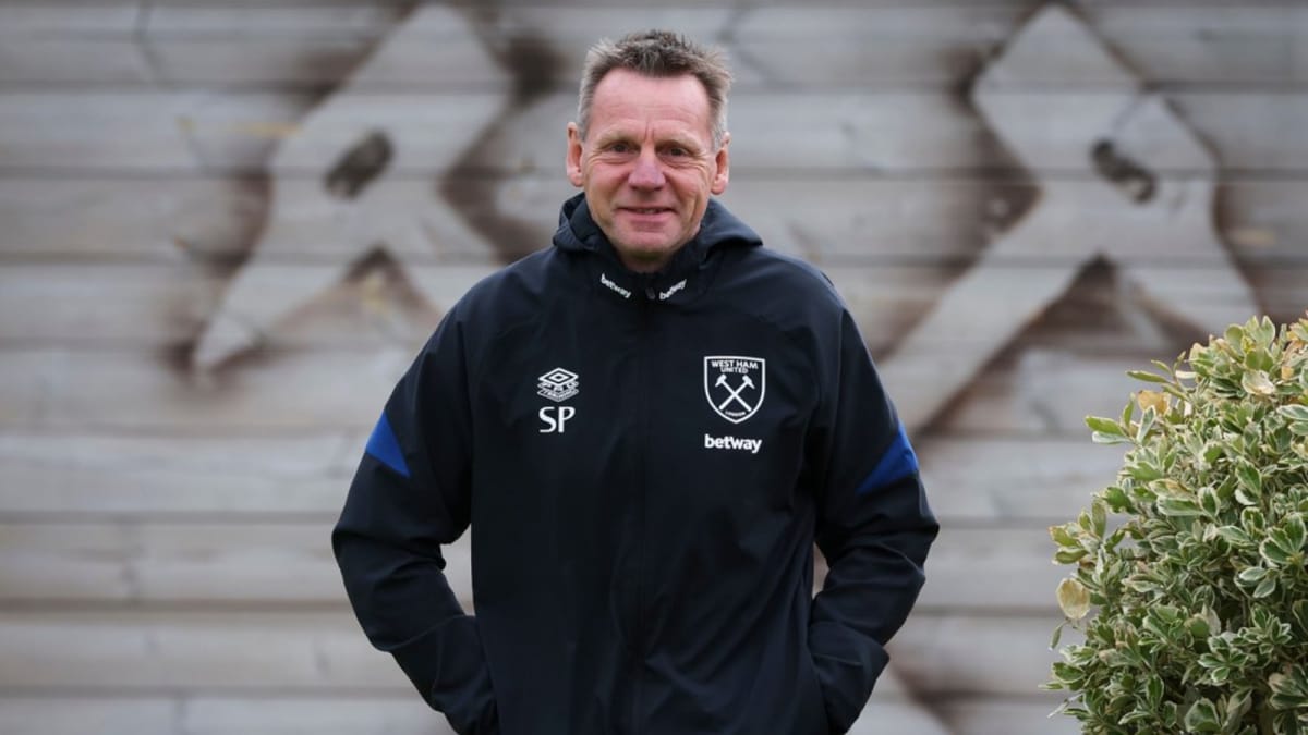 Former England Star Stuart Pearce In Hospital After Plane Health Scare ...