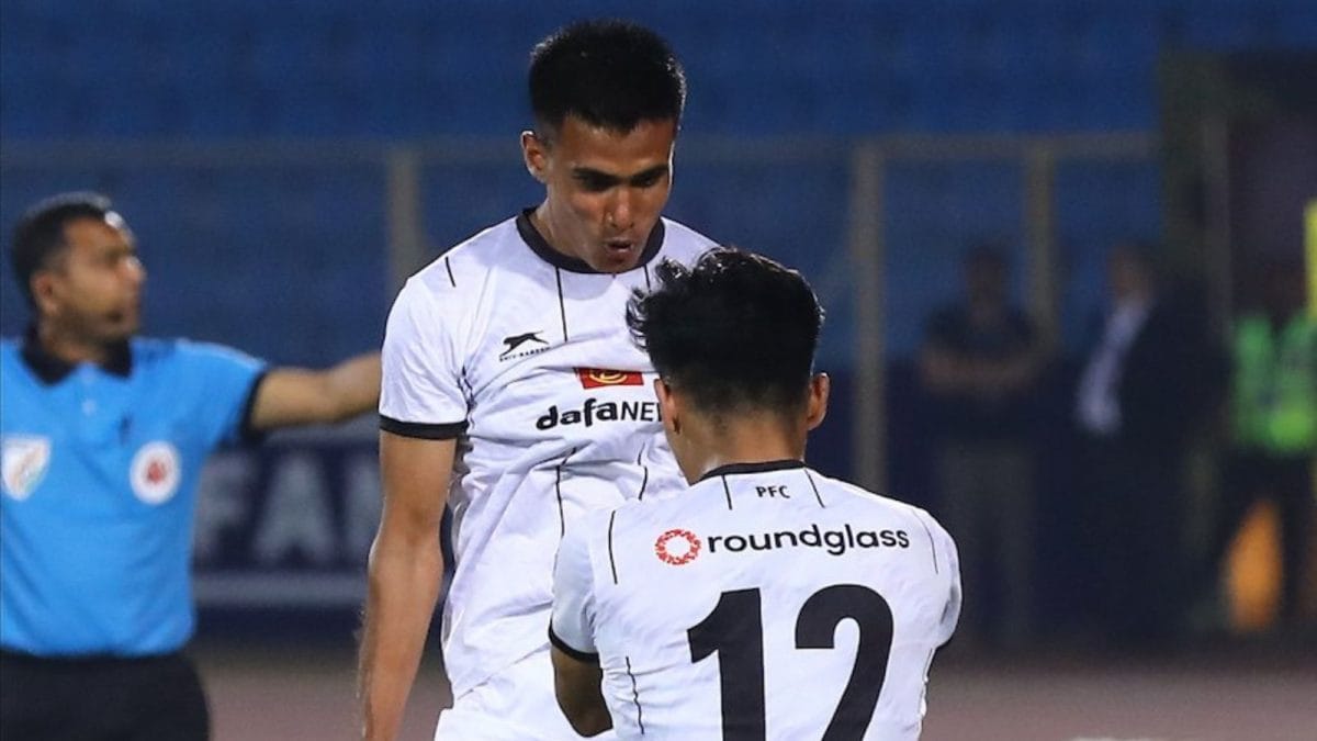 ISL 2024-25: Punjab FC Down Hyderabad FC 3-1 As Shami Singamayum ...