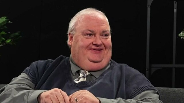 Harry Potter Actor Simon Fisher-Becker Dies At 63, Heartbroken Fans ...