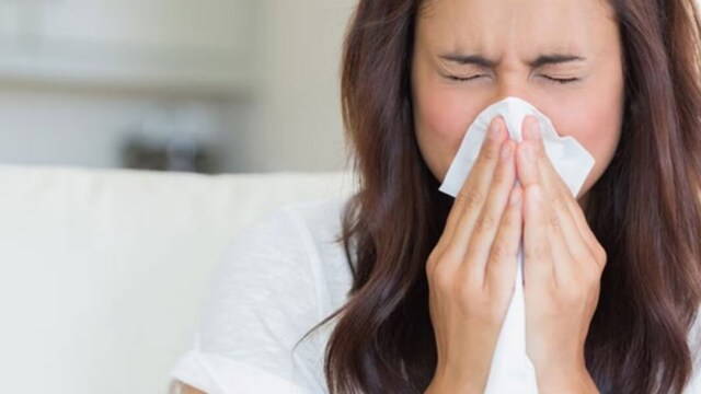 Is It A Cold Or An Allergy? Expert Shares How To Tell The Difference ...