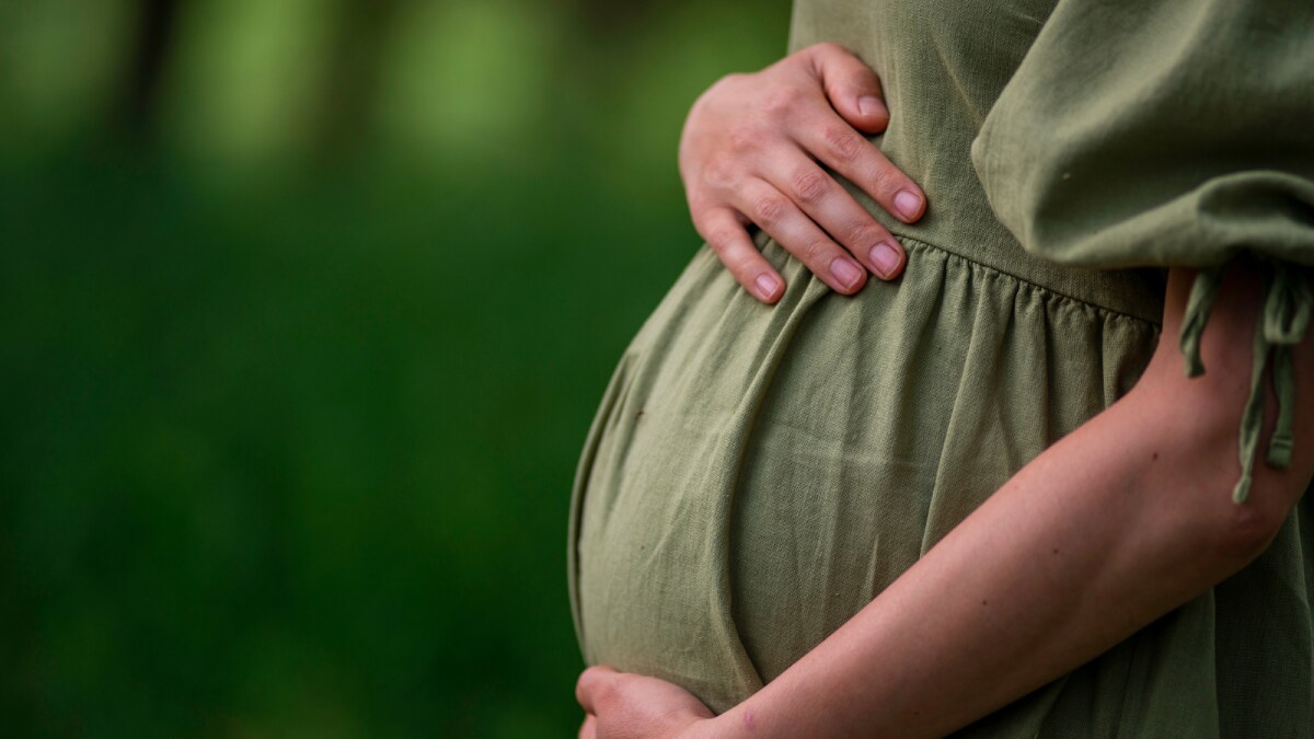 ‘Used To Steal Food, Lived In Fear’: Ex-Banker Recalls Pregnancy In ...