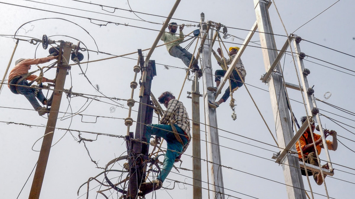 India Might Face Electricity Crisis In These 2 Peak Summer Months ...