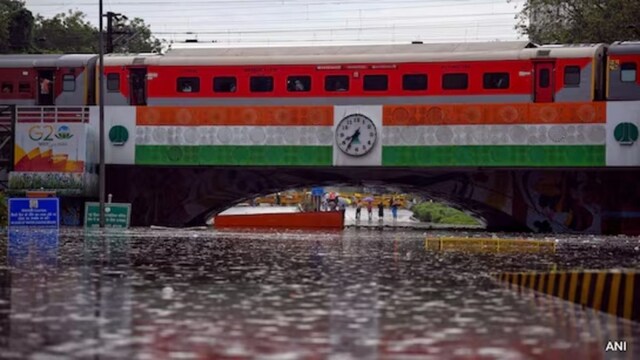 A Lot Of Water Has Flown Under It, But Delhi's Minto Bridge Is Finally Getting 'Rain-Ready ...
