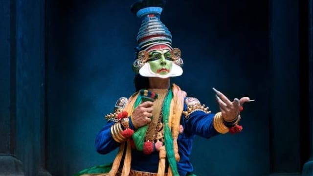Akshay Kumar Teases Fans With His Stunning Kathakali Dancer Look In New ...