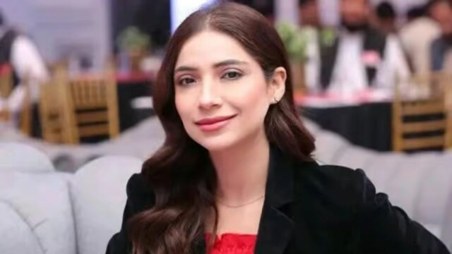 Pakistani TikToker Sajal Malik Courts Controversy After S*x Video Gets Leaked Online | Movies ...