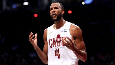 Cavaliers' Evan Mobley Wins NBA Defensive Player Of The Year Award For ...
