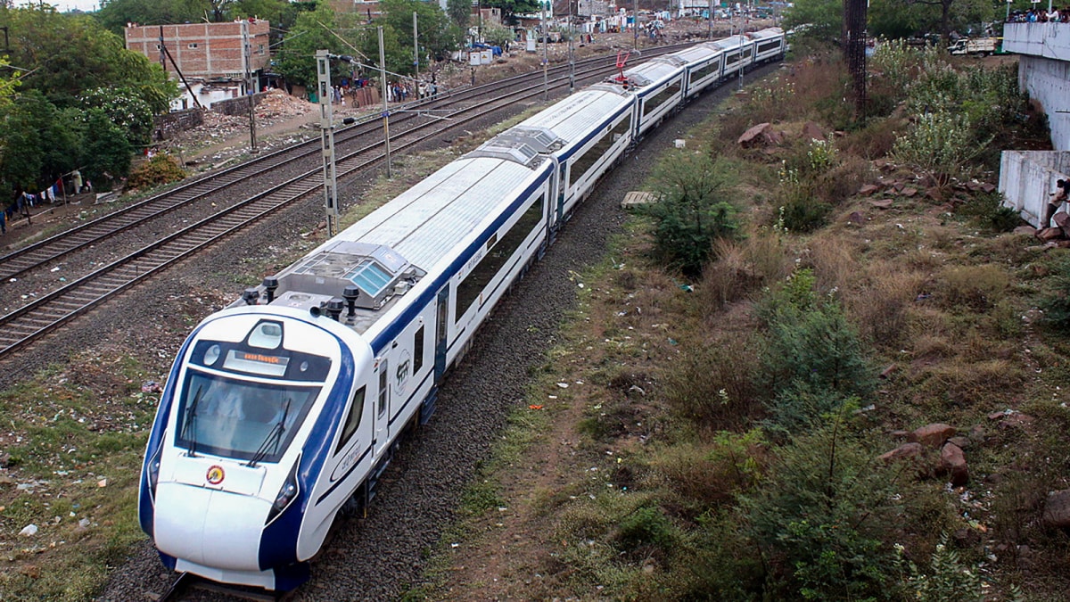 Jayanagar-Patna Namo Bharat: PM Modi To Flag Off 16-Coach Train On ...