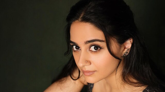 Prabhas' Co-Star Imanvi SLAMS Rumours About Her Family's Pakistan Army ...